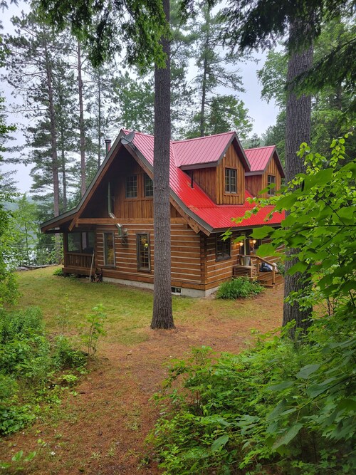 Modern Log Cabin Exterior