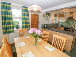 Casa de Campo | Cozinha privada | Um frigorífico, uma máquina de lavar louça, uma chaleira elétrica 