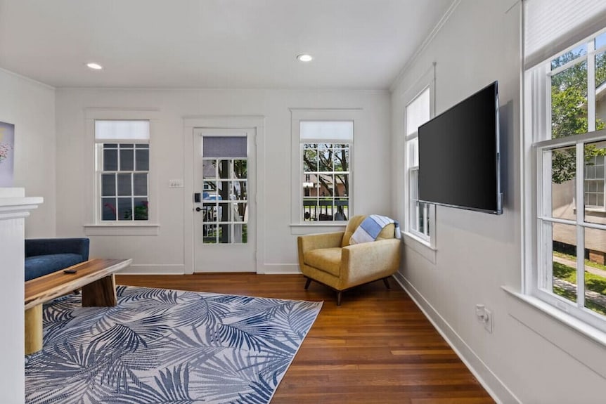 Lsu Garden District Home On Parade Route - Baton Rouge, LA