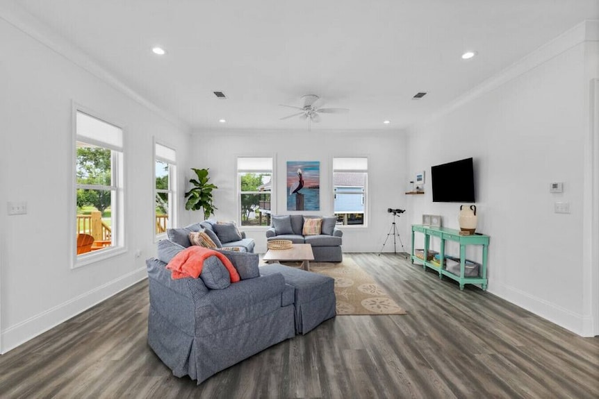 Pirate Avenue Beach House - Mississippi