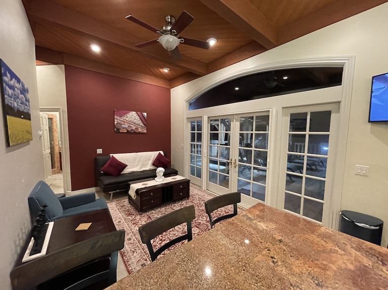 French Garden Poolside Retreat -Wine & Safari Park - Escondido