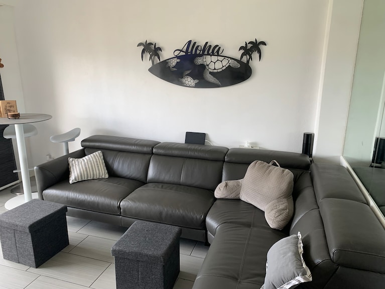 1 Br Top Floor Stunning Views From 2 Lanais. Jeep & Parking Available Thru Turo - Hawaii