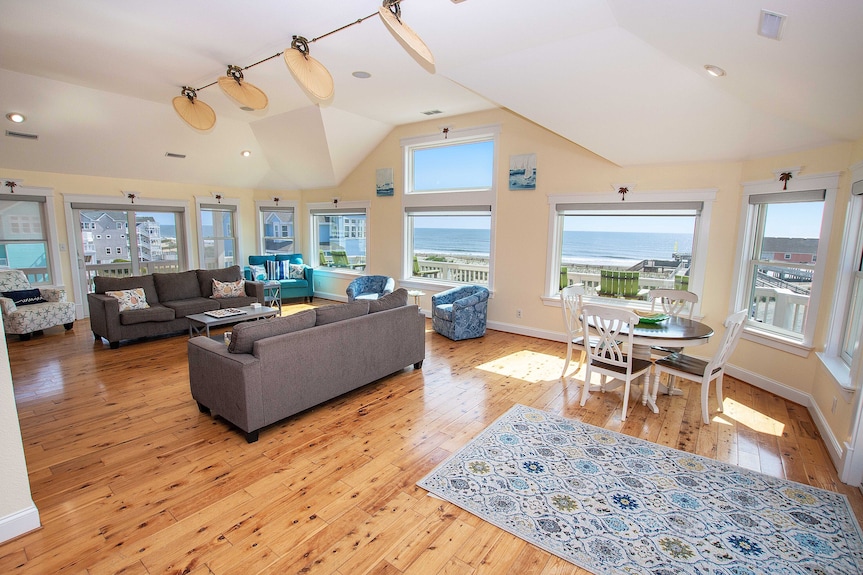 Semi-oceanfront, Pool, Theater, Elevator, Stunning Ocean Views - Outer Banks, NC