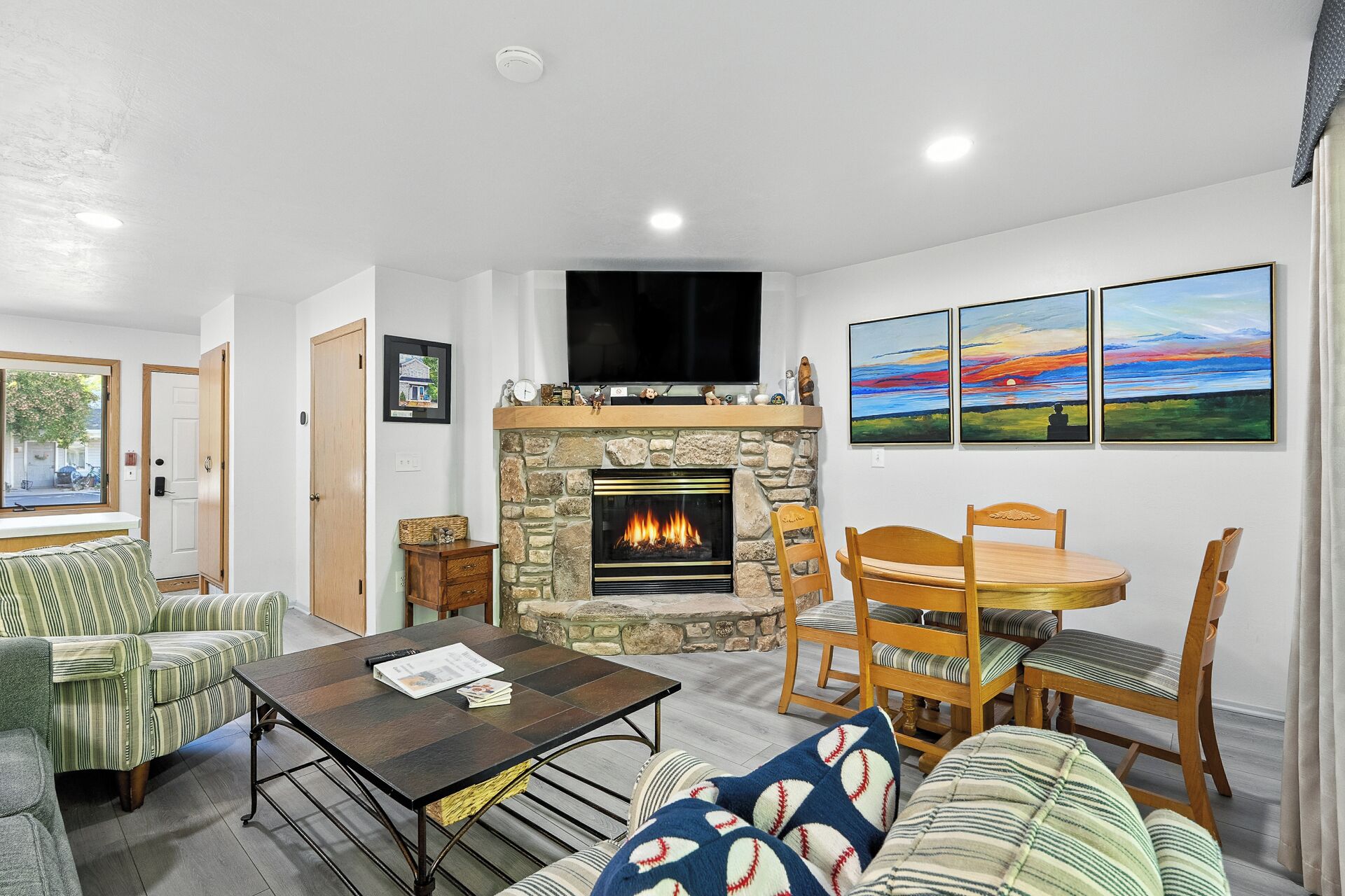 Fish Creek Condo-next To Shopping And Restaurants - Wisconsin