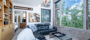 Condo, 3 quartos | Parte interna