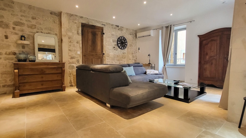 Maison De Village En Pierre, Avec Bassin, Saint-restitut - Drôme Provençale - La Ferme aux Crocodiles - Réserve Tropicale