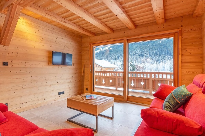Landhaus, Wifi, Balkon, Kamin Oder Ofen Für Holz, Fernseher, 180m², La Chapelle D'abondance - Bernex