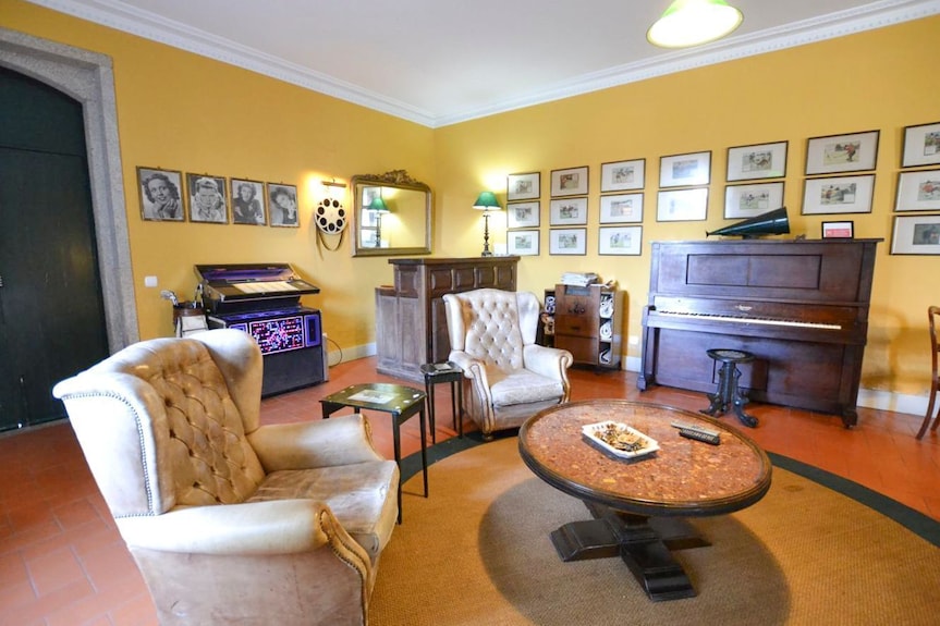 Casa Clarissa - Ten Bedroom Villa, Sleeps 20 - Vouzela