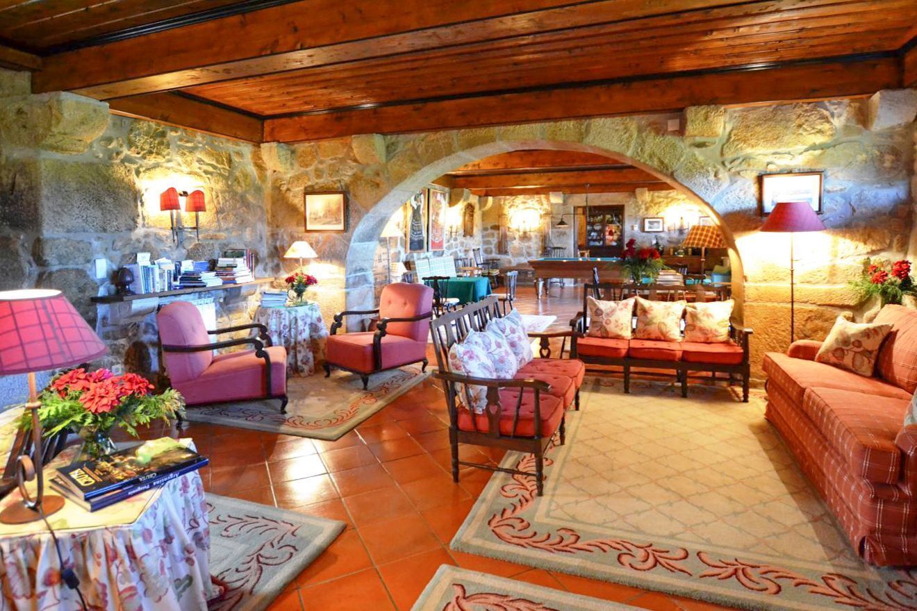 Casa Ligia - Ten Bedroom Villa, Sleeps 23 - Ponte de Lima