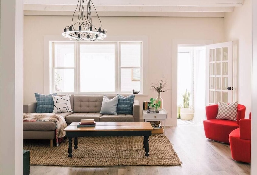 Harbour Main Playful Century Home W/ Private Patio - Comté du Prince-Édouard