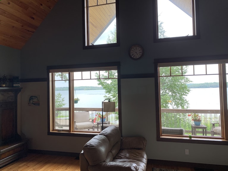 Lake Movil Sunrise Cabin (6 Miles North Of Bemidji) - Bemidji, MN