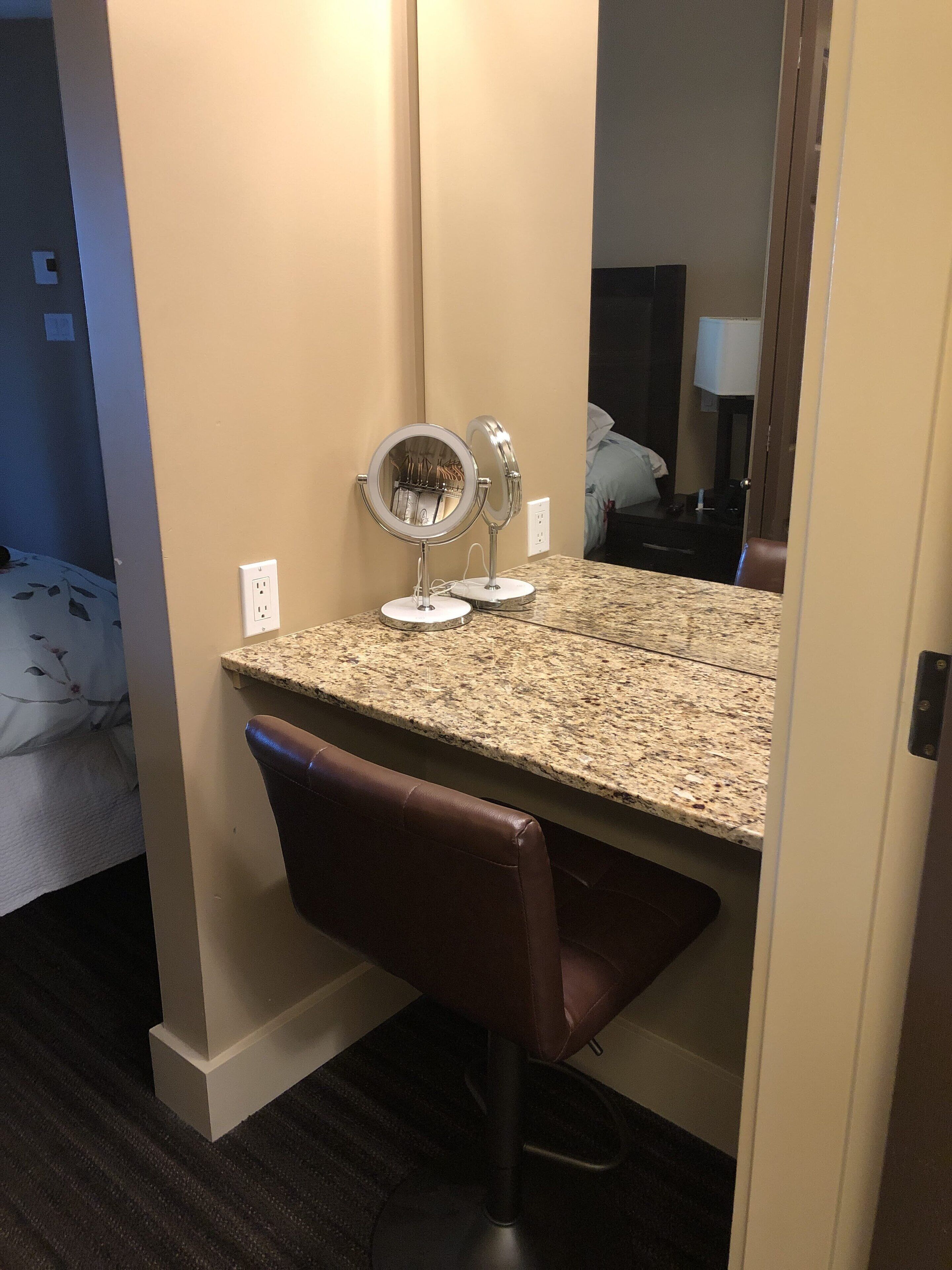 Pacific Shores Resort - Creekside Suites - 1 Bedroom - Oceanfront!\nsnowbird Opp. - Parksville