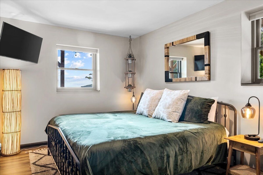 Luxe Mountain Getaway Only 15 Minutes From The City! - Travelers Rest, SC