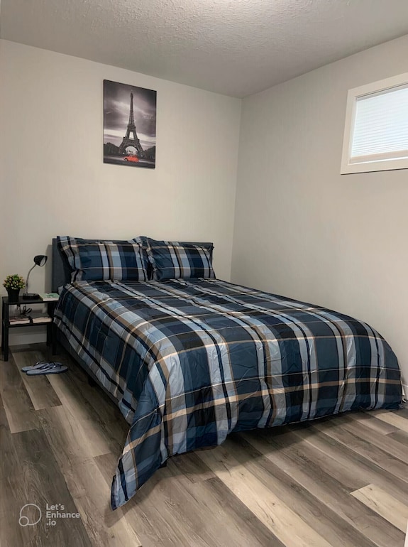Guest Suite In Regina - Queen Bed - Regina