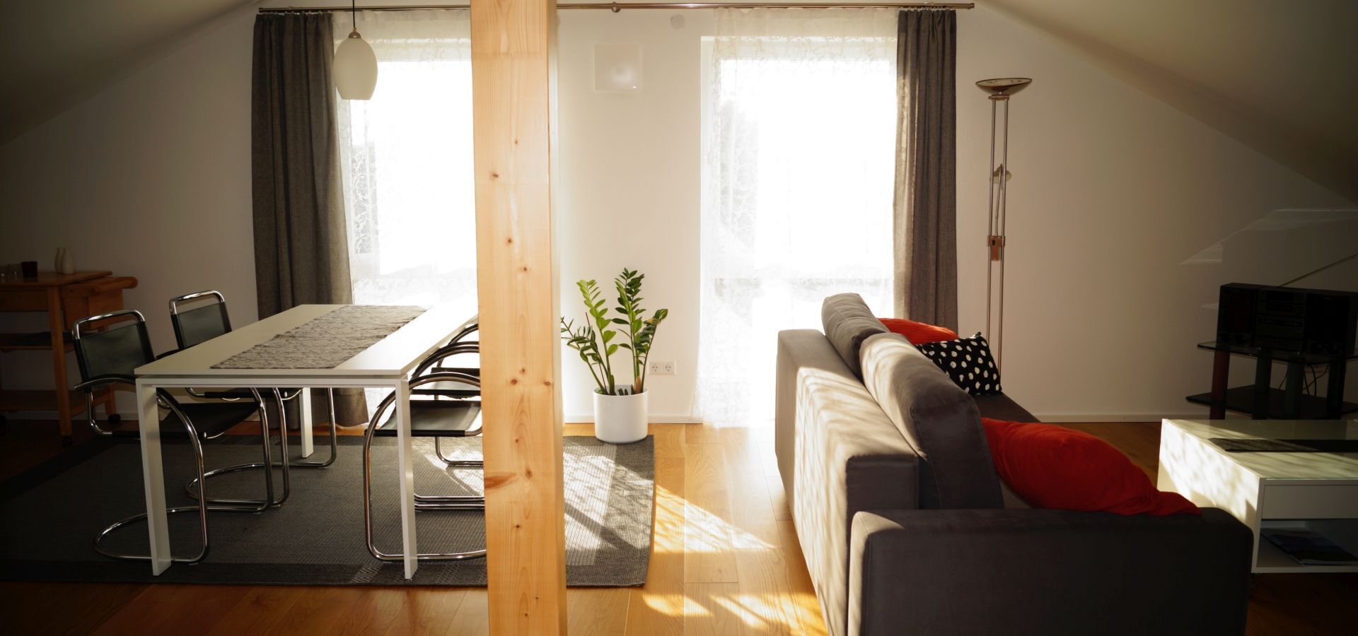 Apartment Strawberry - 2-raum-ferienwohnung Anne Bechinger , Du/wc, 65 Qm, Dg - Markdorf