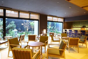 Área de estar no saguão