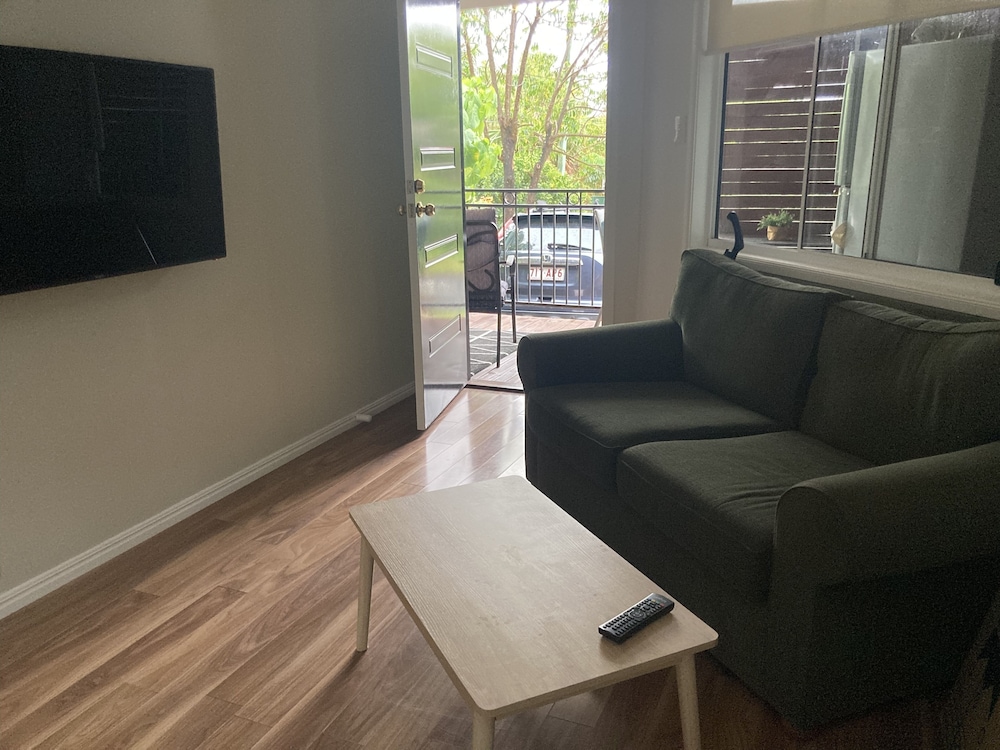 Private, Quiet Cottage. Close To Great Hiking And Shopping - Gold Coast