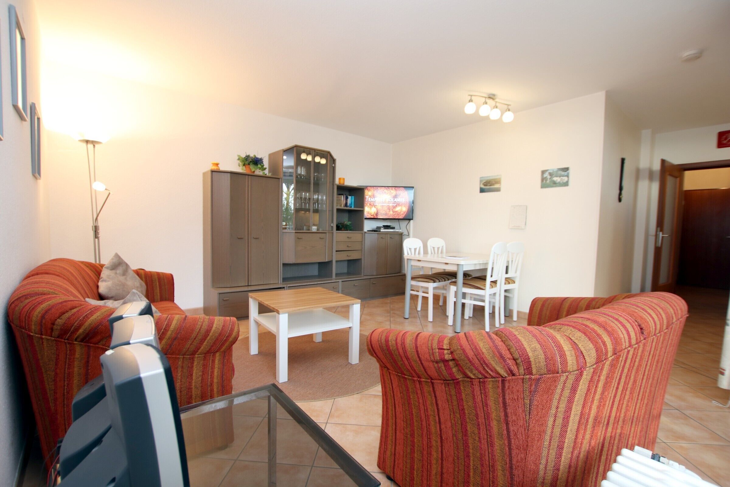 Ferienwohnung In Wyk/ Südstrand Mit Ca. 60m² Und 3- Zimmern In Der Hochpaterre - Amrum