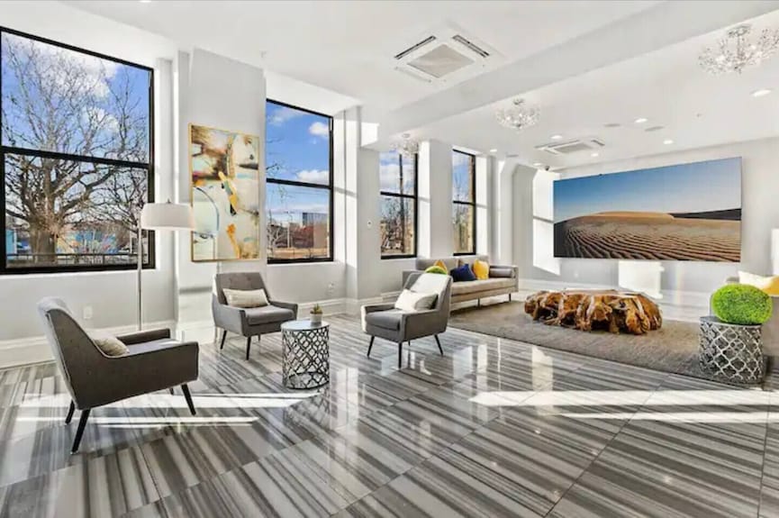 Xl Studio - Magnificent Studio With Rooftop Pool - Cherry Hill, NJ