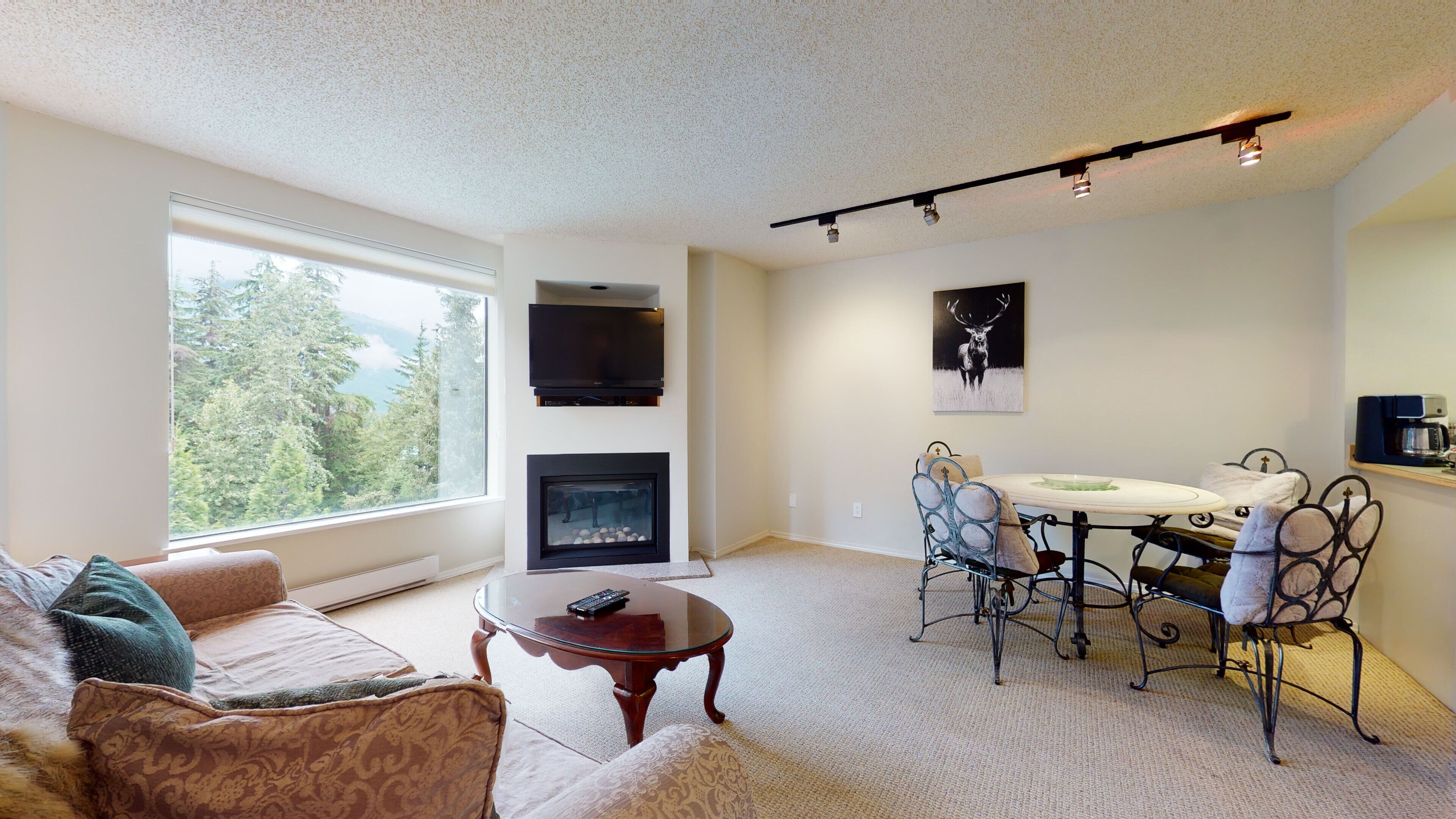 1 Bedroom / 1 Bathroom Suite, Marquise 313, Pool, Ski In/ski Out On Blackcomb Mountain - Whistler