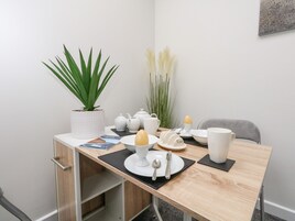 Casa de campo | Cozinha privada | Geladeira, lava-louças, chaleira elétrica, torradeira