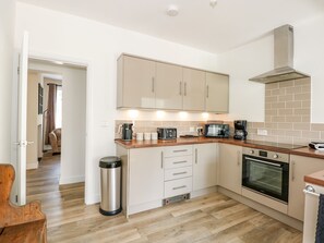 Casa de campo | Cozinha privada | Geladeira, lava-louças, chaleira elétrica, torradeira