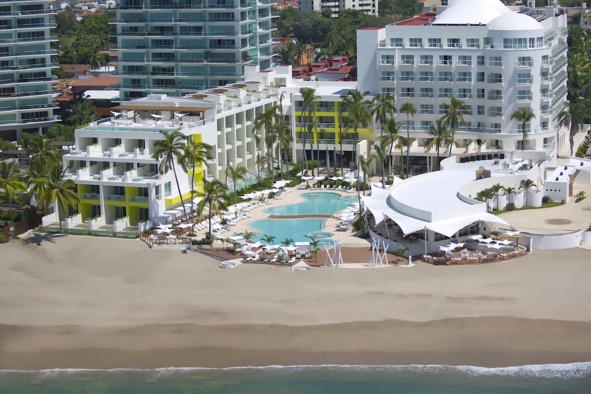 Krystal Grand Puerto Vallarta All Inclusive Reviews, Deals & Photos ...