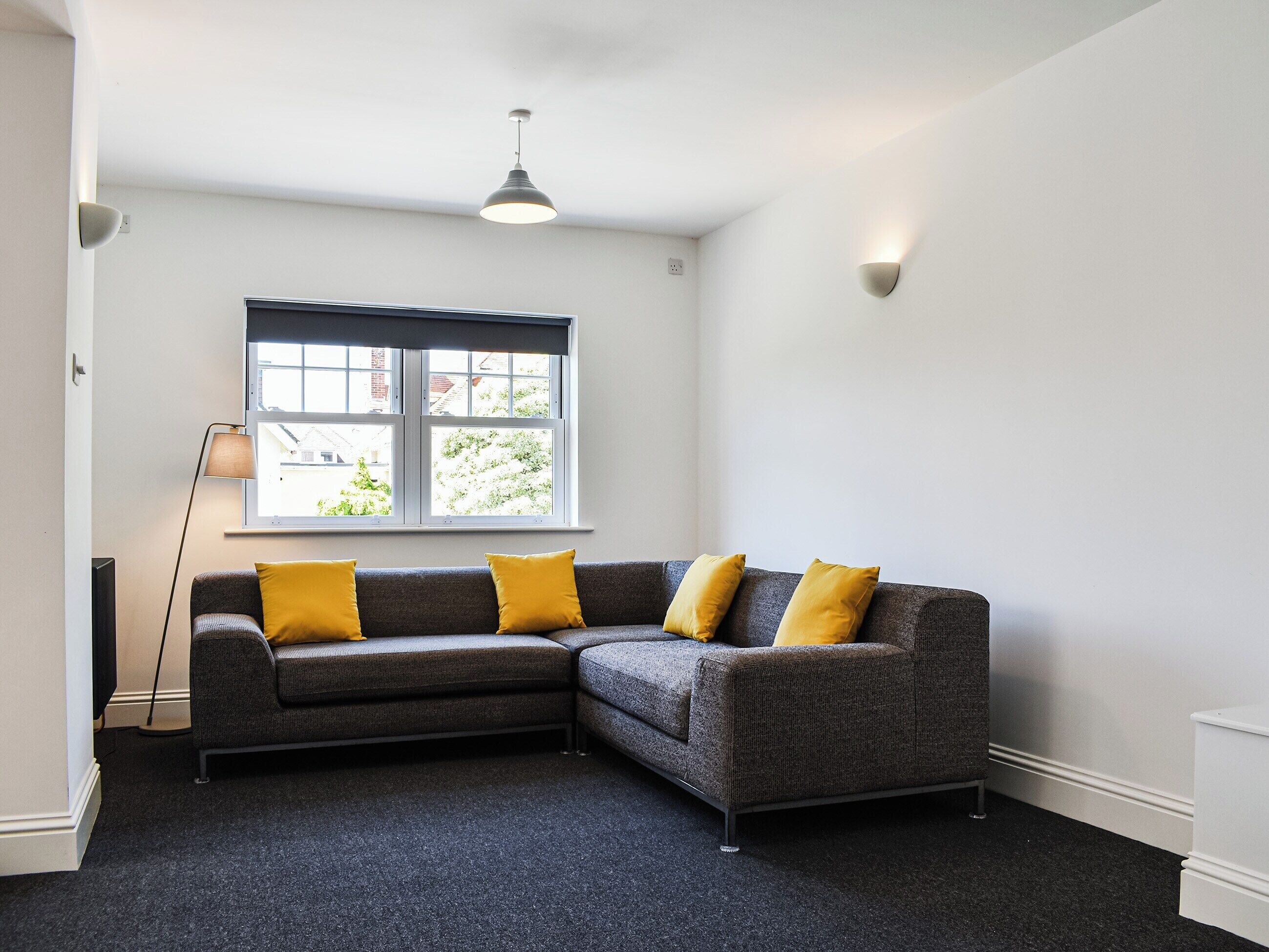 8 Bedroom Accommodation In Swanage - Swanage
