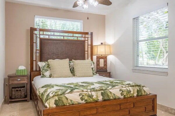 Luxury Beach Resort Style Cottage - Manasota Key, FL