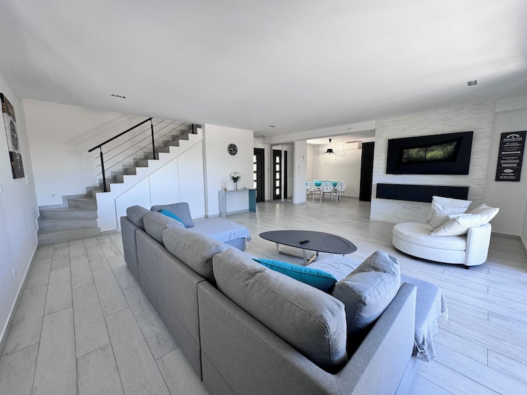 Villa Neuve 8personnes - Piscine Chauffée - Sanary-sur-Mer