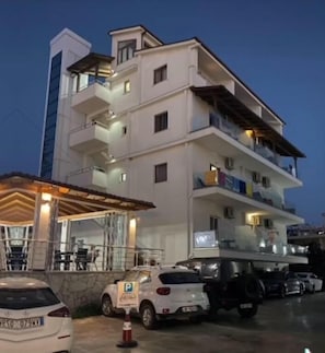 Fachada da propriedade