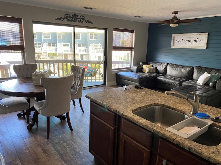 Welcome To Your New "Happy Place" On Your Island Get Away! - Navarre, FL