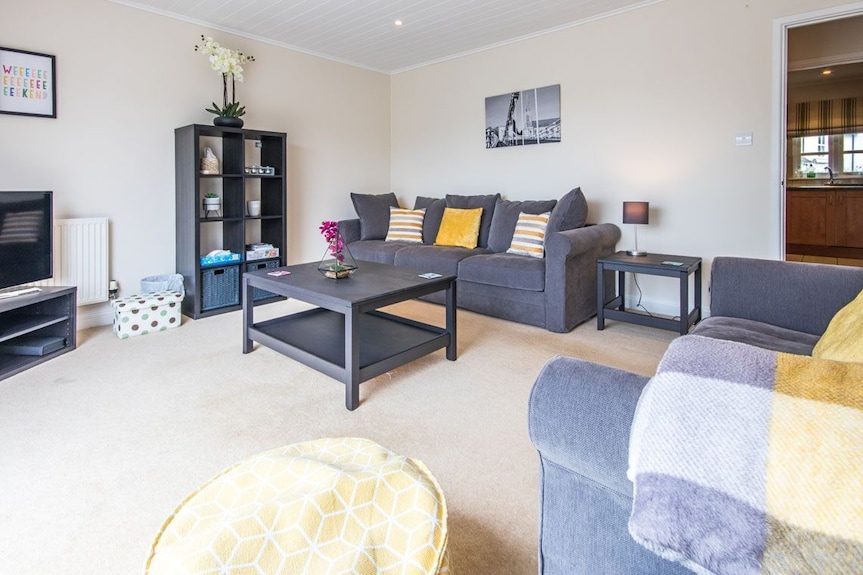 Windrush Lake 88, Waterside - Cirencester