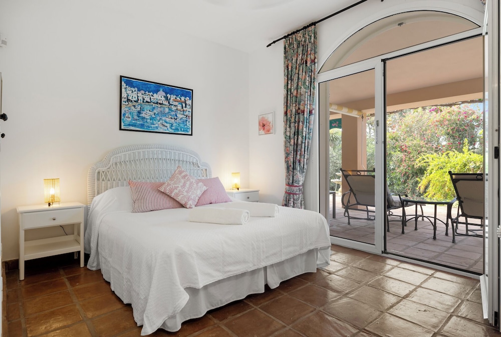 Casa Beaumont - Beautiful 5-bed Villa W Private Pool & Stunning Views - Zoo de Castellar
