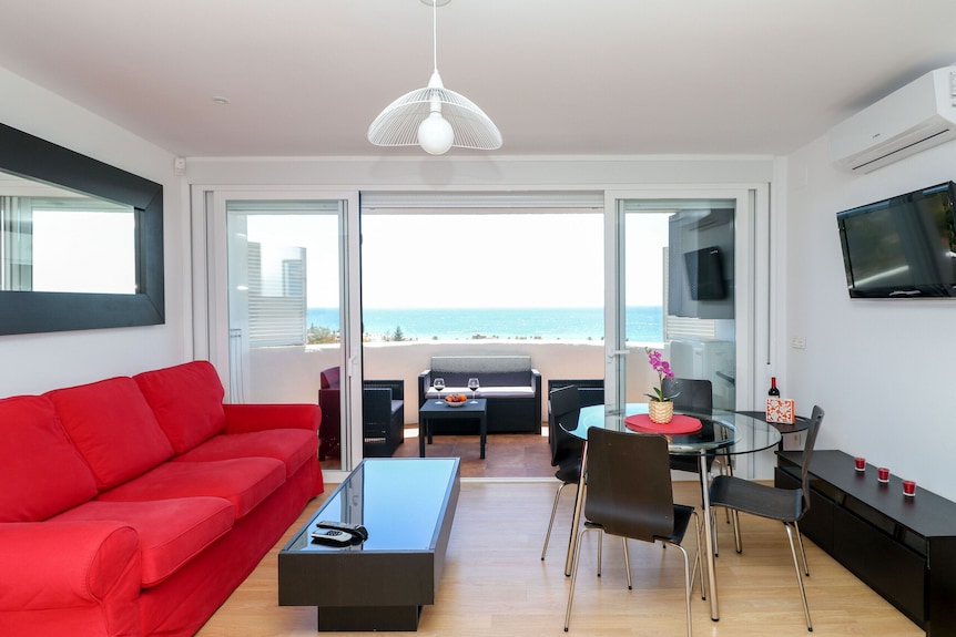 Renovated Studio In Elviria, Fantastic Sea Views - Costa del Sol