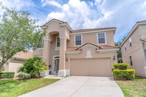 Casa (7755 Windsor Hills) | Exterior