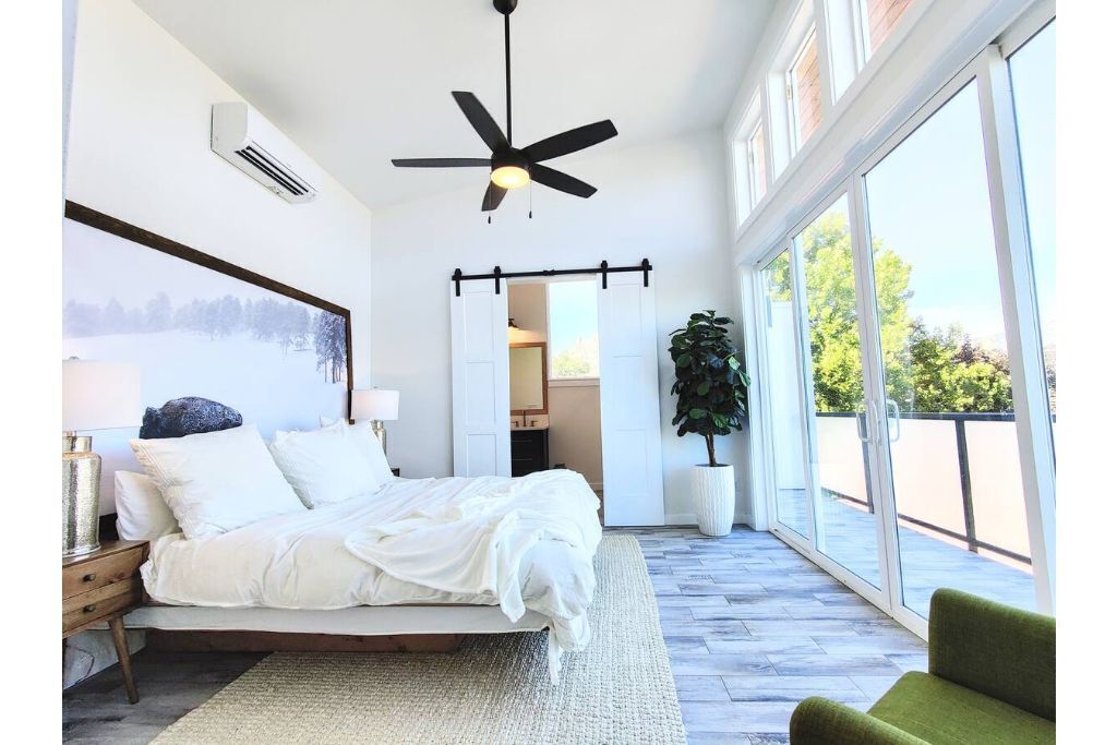 Modern Luxury 3 Story Townhome Close To Everything Wenatchee! - Waszyngton