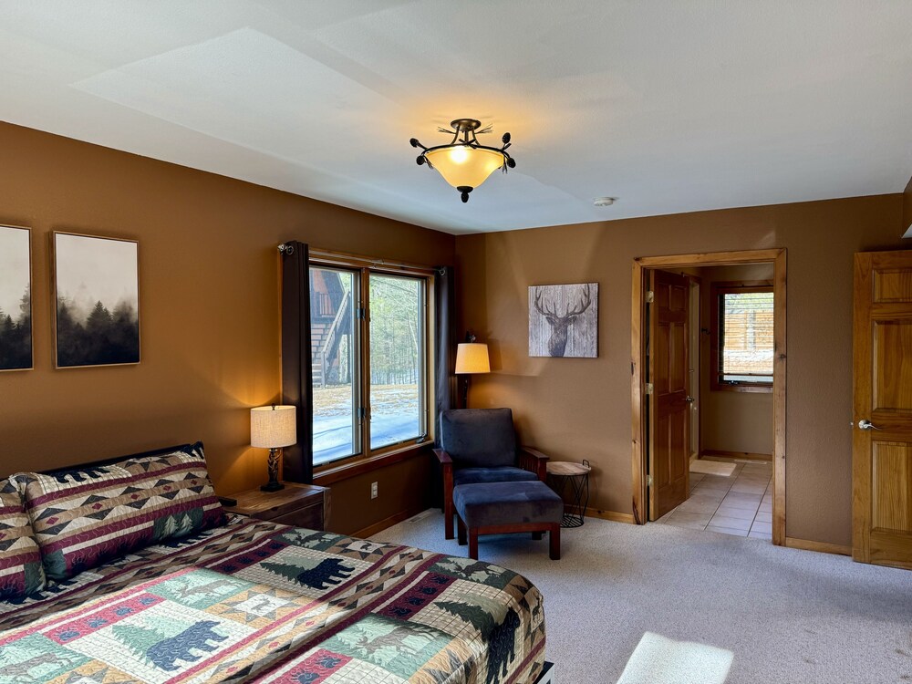 Dog Friendly, Lakefront Home Perfect For Families - Wisconsin