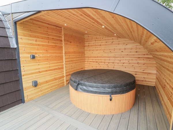 Laird Lodge 4, Romantic, With Hot Tub In Lochmaben - Lockerbie