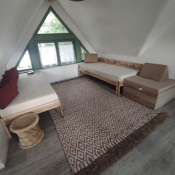 Traditional Romanian Cottage W/firepit, Huge Garden - Transylvania