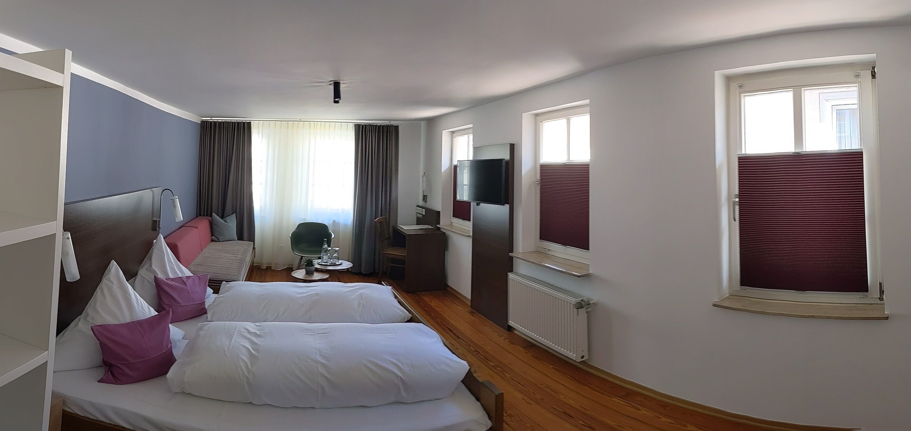 Roupas de cama antialérgicas, Wi-Fi de cortesia, roupa de cama