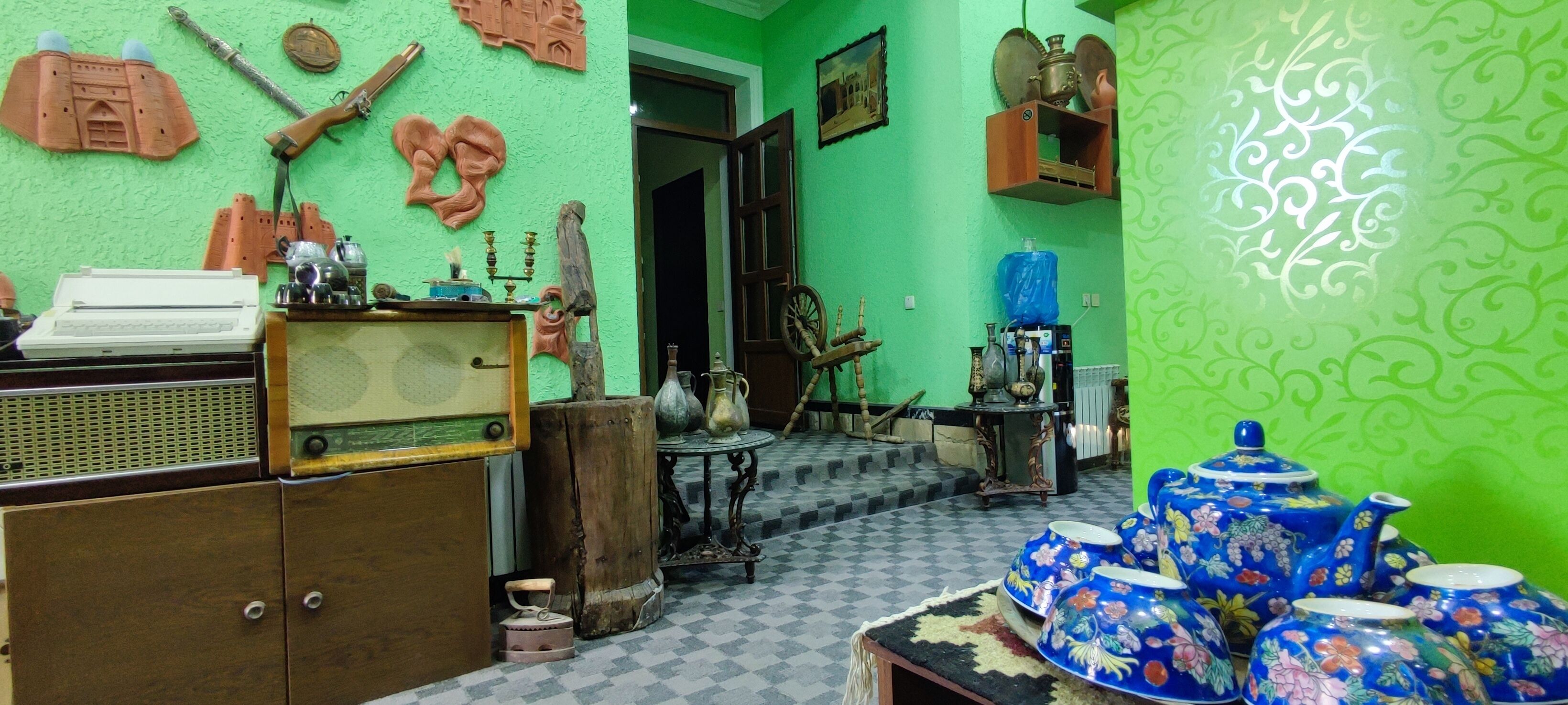 TV de ecrã plano, brinquedos, monitores, impressoras 