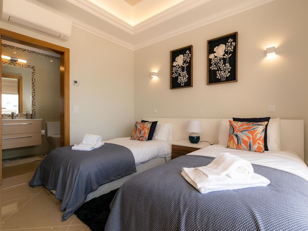 Casa Malhotra At Boa Vista Golf Resort, Bayview Village - 盧什