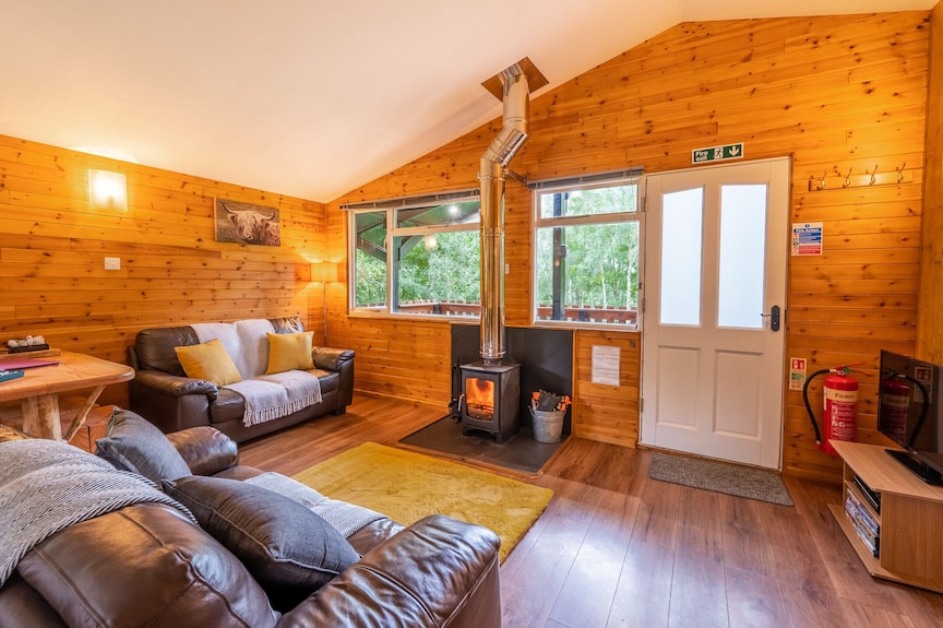 Thistle Cabin At Ancarraig Lodges, Loch Ness - Loch Ness