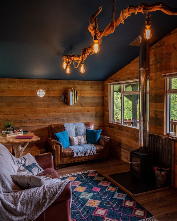 The Wood Hatch Cabin At Ancarraig Lodges, Loch Ness - Lago Ness