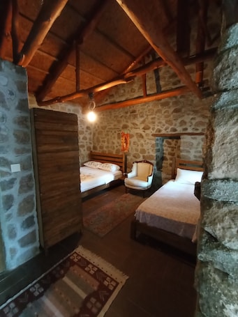 Quarto triplo conforto | Roupas de cama premium, individualmente decorados