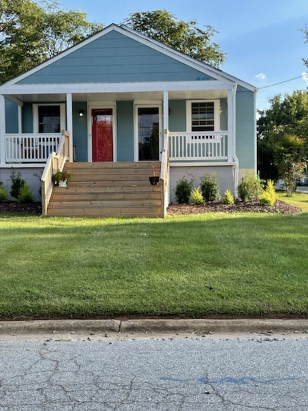 Lolas Retreat With Private Office - Lake Higgins