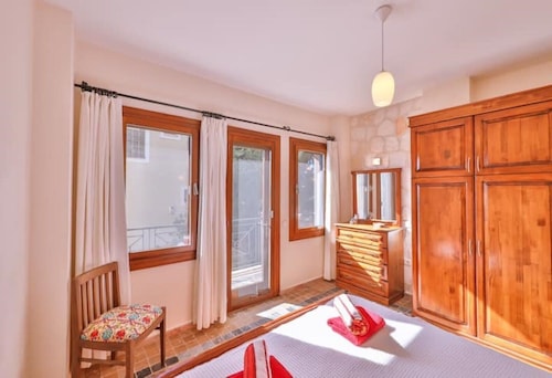 Beautiful Old Town Apartment With Swimming Pool - Kalkan