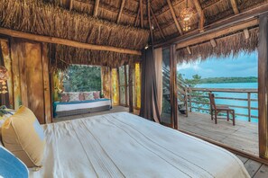 Cabana premium | Espaço de trabalho para notebook, Wi-Fi de cortesia, roupa de cama