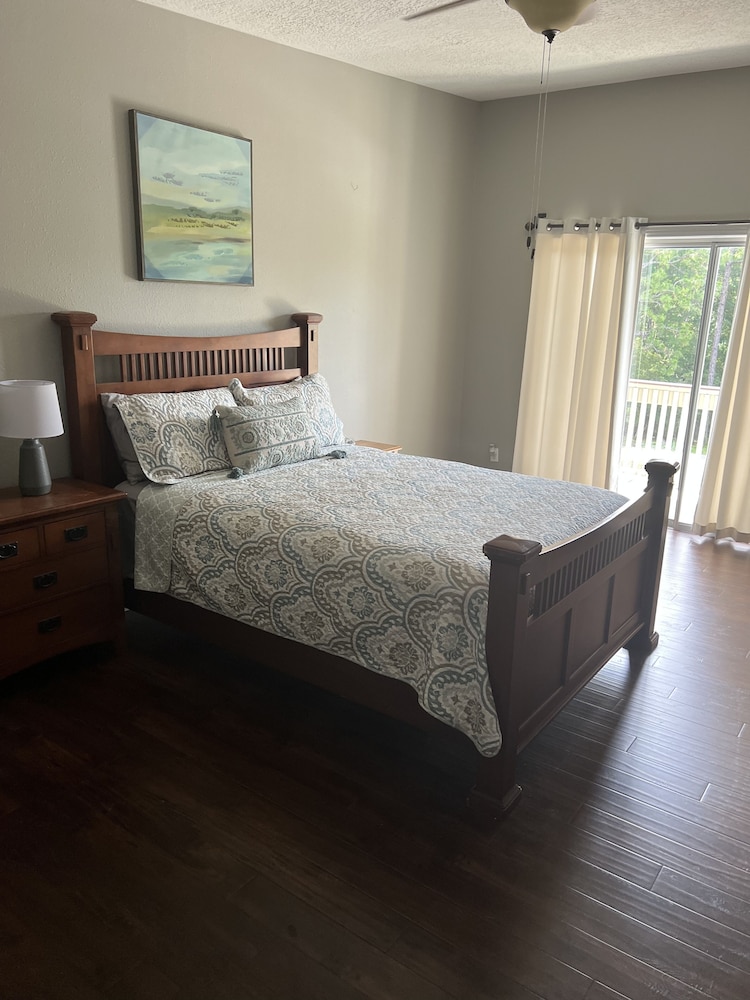 Unwind At A Spacious Golf Getaway Overlooking The 3rd Hole Of Rayburn Country! - Jasper, TX